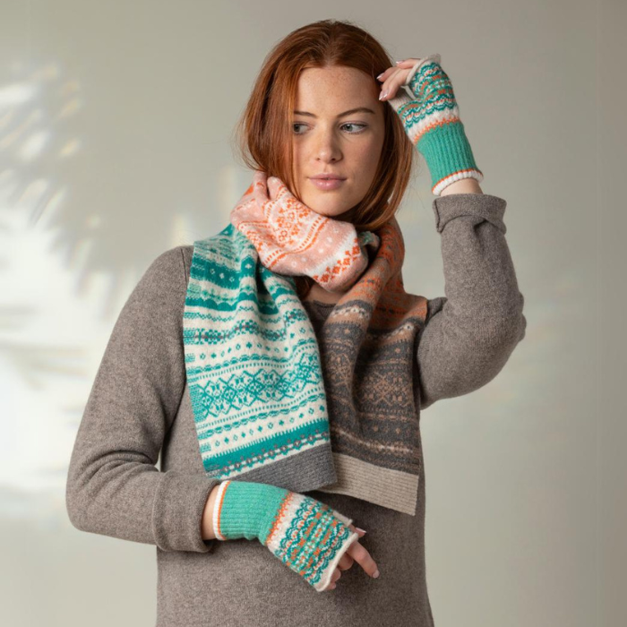 ERIBÉ Unisex Merino Lambswool Fairisle Scarf - Soft Ribbed Edges, Made ...