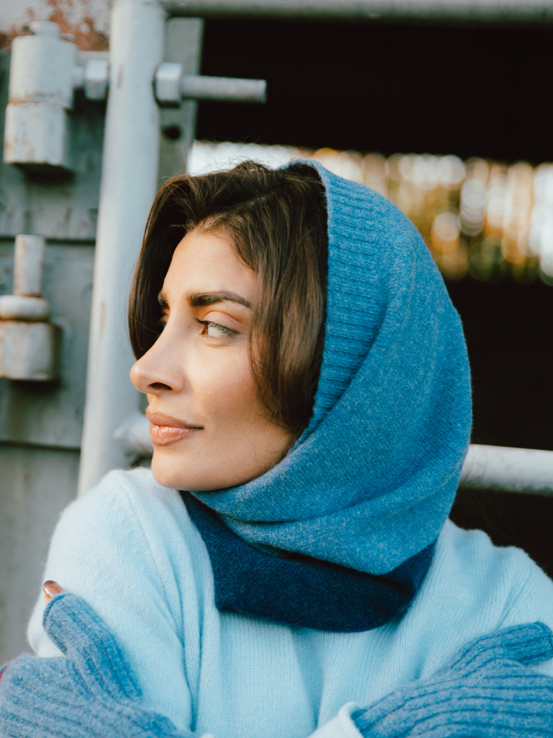 ERIBÉ Unisex Merino Lambswool Snood - Medium Weight, Made in Scotland ...